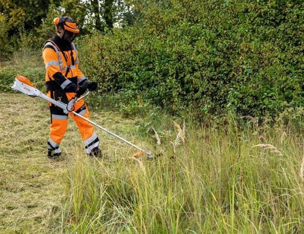 STIHL FSA135R BATTERY Cordless trimmer loop handle – Barry Francis ...